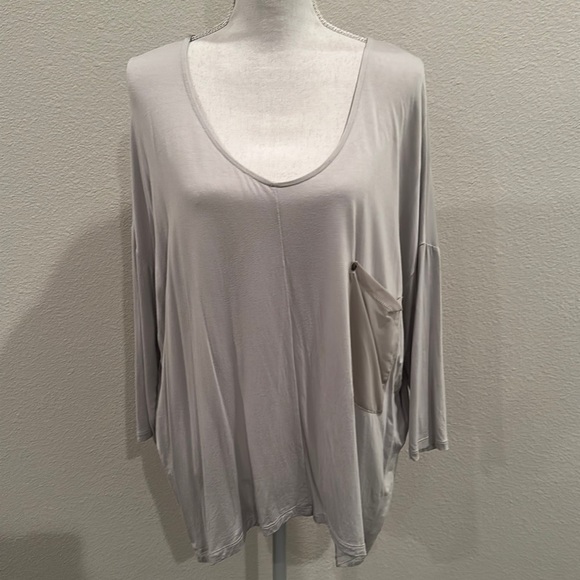 Kerisma | Tops | Kerisma Grey Pocket Tee | Poshmark